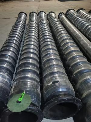 China Flancas de aço Conexão de mangueira de borracha flutuante para aplicações industriais à venda