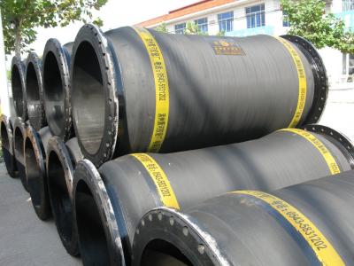 Cina Tubo di gomma resistente all'usura per aspirazione e drenaggio dell'acqua di grande diametro su draghe di sabbia in vendita