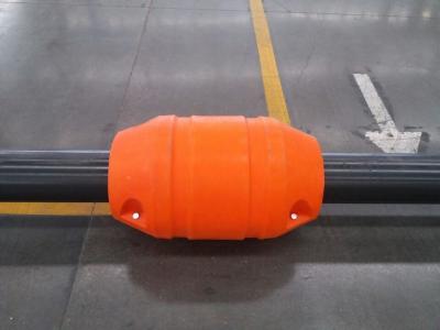 Cina Pipe e tubi galleggianti per la pompaggio in draghe lunghezza 1200 mm galleggianti per tubi pesanti in vendita