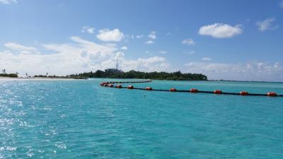 China Peça personalizada de tubos flutuantes para casas de barco Marítimo HDPE Dredging Floaters Buoys duras à venda