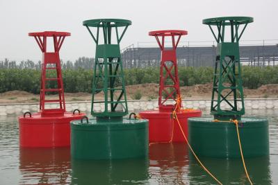 China 35 kg/cube Binnen PU aangepaste stalen navigatieboei met zonnelicht en aanpassing Te koop