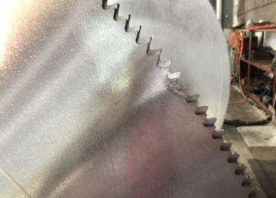 China Heavy Duty Cold Saw with ALLOY STEEL Blade Material and Heat Resistance for sale