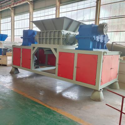 Cina Tralciatrice per il riciclaggio multifunzionale di sacchetti tessuti a pellicola di gomma, rottami di legno e metalli in vendita
