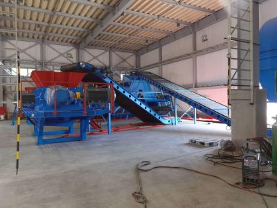 Cina Navi finite Dimensioni 3-10 cm Tire shredder per il riciclo di rifiuti metallici e di plastica in vendita