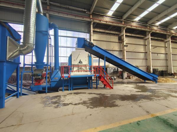 Quality Supply 380V Crusher and Hammer Crusher for Wood Waster Paper Coconut Peel Rice for sale