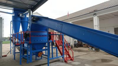Cina Grandi capacità 135kw Wood Chipper Crusher professionale per riciclare rifiuti di plastica in vendita