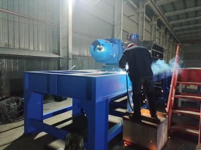 Cina 8000KG Trinciatore a doppio albero per rottami di legno attrezzature indispensabili per i negozi di alimenti e bevande in vendita