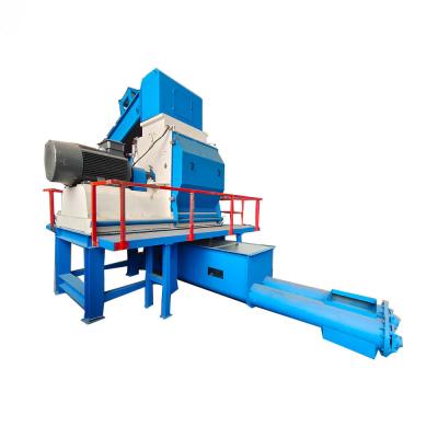 China Customized Wide Water Drop Crusher for Large Yield Chicken Duck and Goose Feed Production for sale