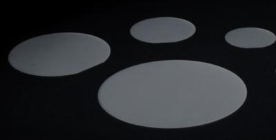 중국 알칼리 자유 유리 웨이퍼 고온 공정 및 까다로운 응용 분야에 이상적인 재료 판매용