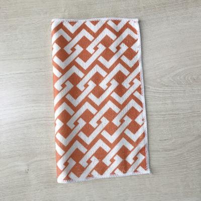 China Single size printed GEO design microfiber dry water wipes OEM supplier with good quality for sale