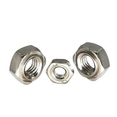 China Nozes hexagonais com flange dentado à venda