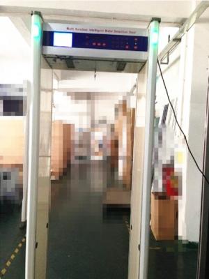 China O detector de metais 10 do quadro de porta do LCD da grande tela divide o varredor da arma da arcada à venda