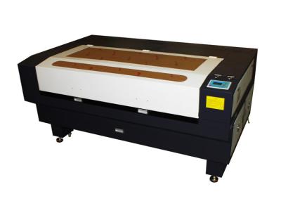 Chine Découpeuse de grande précision industrielle de laser de tissu pour l'électronique/illustrations à vendre