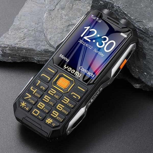 Quality YEEMI Q8 2G Mobile Phone 2.4 inch Dual SIM Cards 3000mAh MP3 FM Flashlight Loud for sale