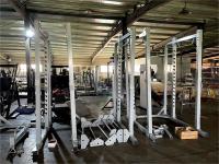 China Commercial Power Cage Squat Rack FRM2006 1300x1660x2310mm for Gym Strength Training for sale