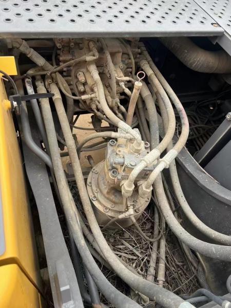 Quality CE Heavy Equipment Used Second Hand Volvo Excavators 20T Ec 200 Volvo Machine for sale