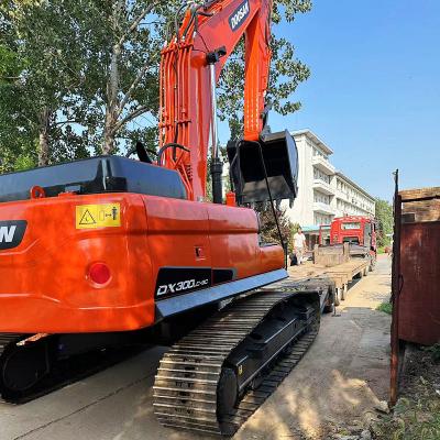 Cina Grandi escavatori utilizzati escavatori Doosan Dx300 in vendita
