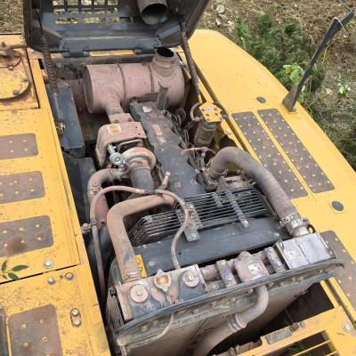 Cina Escavatori Komatsu PC220 usati Ideali per progetti di costruzione e di estrazione mineraria in vendita