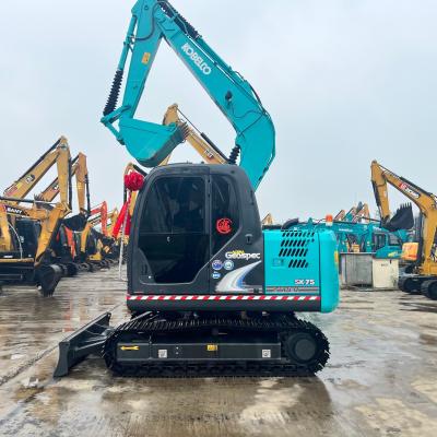 Cina Escavatore usato Kobelco SK75 Macchina da 7,5 tonnellate con capacità di 0,4 m3 in vendita
