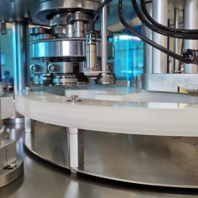 China Kan Naaiend 50cans/Min 1 Hoofd Automatische Verpakkende Machine Te koop
