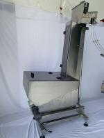 China 1000W Screw Cap Sealing Machine , 30bottles/Min Automatic Bottle Capping Machine for sale