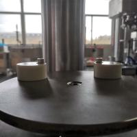 China 23cans/Min Semi Automatic Can Seamer for sale