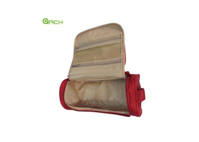 中国 Tapestry Toiletry Kit with One Small Pocket at The Front and Two Interior Pockets 販売のため