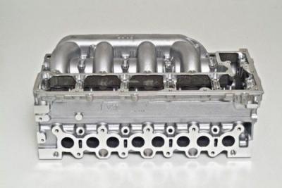 Cina OEM 0200GH 0200GT 0200Z8 del motore della testata 4HT 4HW 4HX di cilindro di Peugeot in vendita