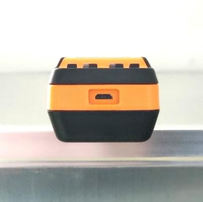 Cina Distanze di misura del termometro digitale di laboratorio e industriale -60C-300C Dimensione 106mm*48mm*37mm in vendita