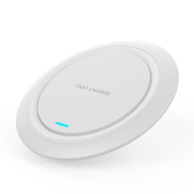 China 15W Mini Desk Earphone Phone Induction Charger With Type C Port PD Function for sale