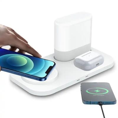 China Wireless Charger For Mobile Phone Technology Quick Charging 10W Output Power Integrated Lamp for sale