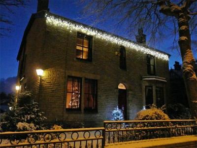China 3.5m length 0.5m drops outdoor warm white LED Icicle light for sale
