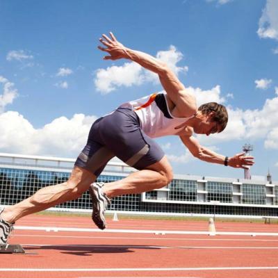 Cina Permeable EPDM Rubber Running Track Weather Resistant Synthetic Athletics Track in vendita