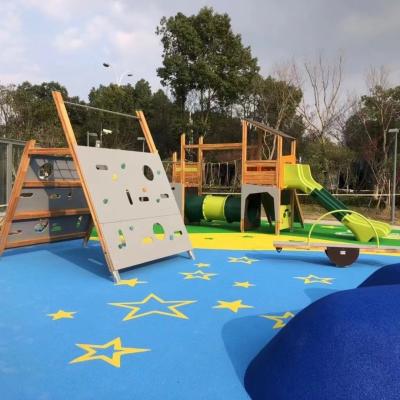 Cina Pacciame di gomma sicuro per il campo da giuoco ecologico di superficie del campo da giuoco di EPDM in vendita