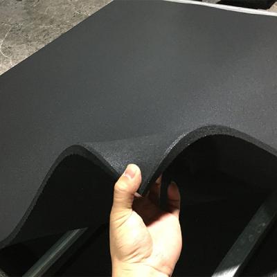 Cina Mildew Resistant Gym Flooring Surface Material Rubber Tile For Indoor Use in vendita