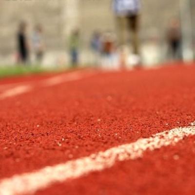 Cina Pista pareggiante di gomma del tartan EPDM della pista atletica sintetica del panino in vendita