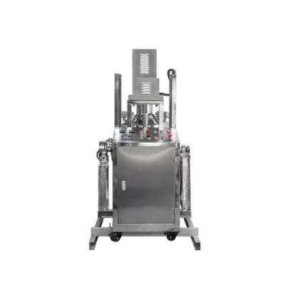Cina 20L 50L Vacuum Emulsifying Homogenizer Mixer Small Cream Lotion For Laboratory in vendita