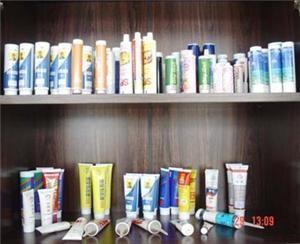 Cina Macchine utensili farmaceutiche di GMP che riempiono metropolitana di alluminio di sigillatura in vendita