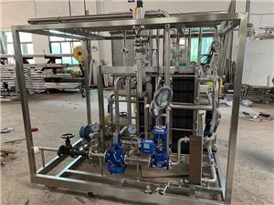 Cina Tipo attrezzatura del piatto di pastorizzazione del latte del macchinario 20t/h di lavorazione casearia in vendita