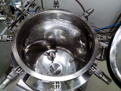 Cina Doppi carri armati farmaceutici di mescolatura magnetici rivestiti di acciaio inossidabile 50000l in vendita