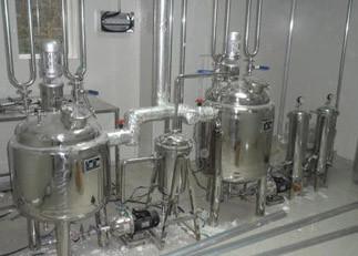 Cina Carri armati farmaceutici liquidi di acciaio inossidabile del Plc di stoccaggio della preparazione che compongono il sistema della soluzione in vendita