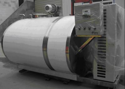 Cina Latteria del latte del tino e serbatoi orizzontali di acciaio inossidabile di Juice Cooling 50l in vendita