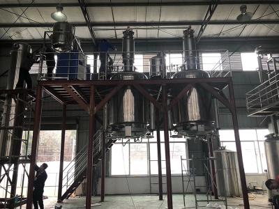 Cina 1000l Herb Leaves Flower Oil Extractor distillano l'attrezzatura essenziale di estrazione dell'olio dell'aroma dei fiori in vendita