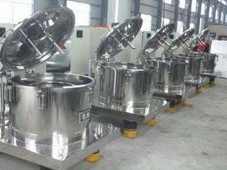 Cina Cristallizzatore della centrifuga di frantumazione dell'estrattore del riscaldamento di vapore dell'olio di Cbd della canapa di vuoto in vendita