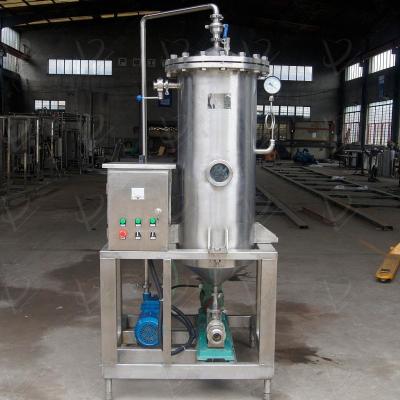 Cina Attrezzatura di degassamento della macchina del disaeratore di vuoto per la noce di cocco Juice And Pulp del mango della pera di Apple in vendita