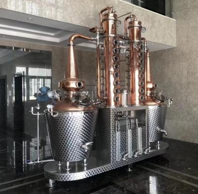 Cina Cantine di rame rosse di Equipment For Large del distillatore dell'alcool del vapore di acciaio inossidabile in vendita