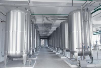 Cina Tipo verticale carro armato di orizzontale sanitario 3000l di acciaio inossidabile di raffreddamento del latte per l'impianto lattiero in vendita
