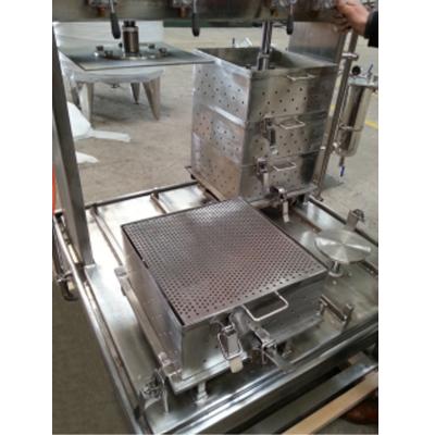 Cina Pressa per formaggio quadrata automatica della macchina utensile sanitaria del formaggio per la centrale del latte in vendita