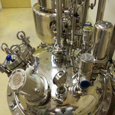 Cina Lab Scale Pharmaceutical APIS Vacuum Crystallizing Chemical Reactor Tank With Agitator in vendita