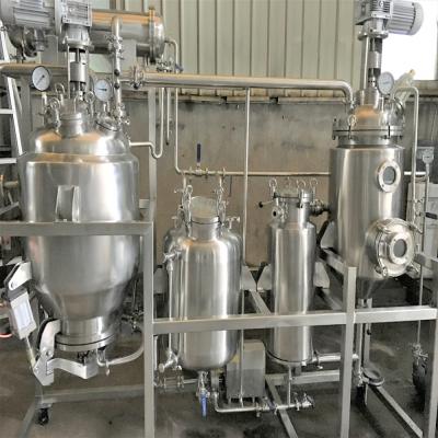 Cina Mini Herbal Extraction Concentrator Machine 0.75kw For Peppermint Oil in vendita